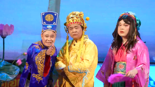 Tuna Lee, Yến Đại Tỷ rủ Táo Sản phẩm Tự Long ăn 'bing chilling'